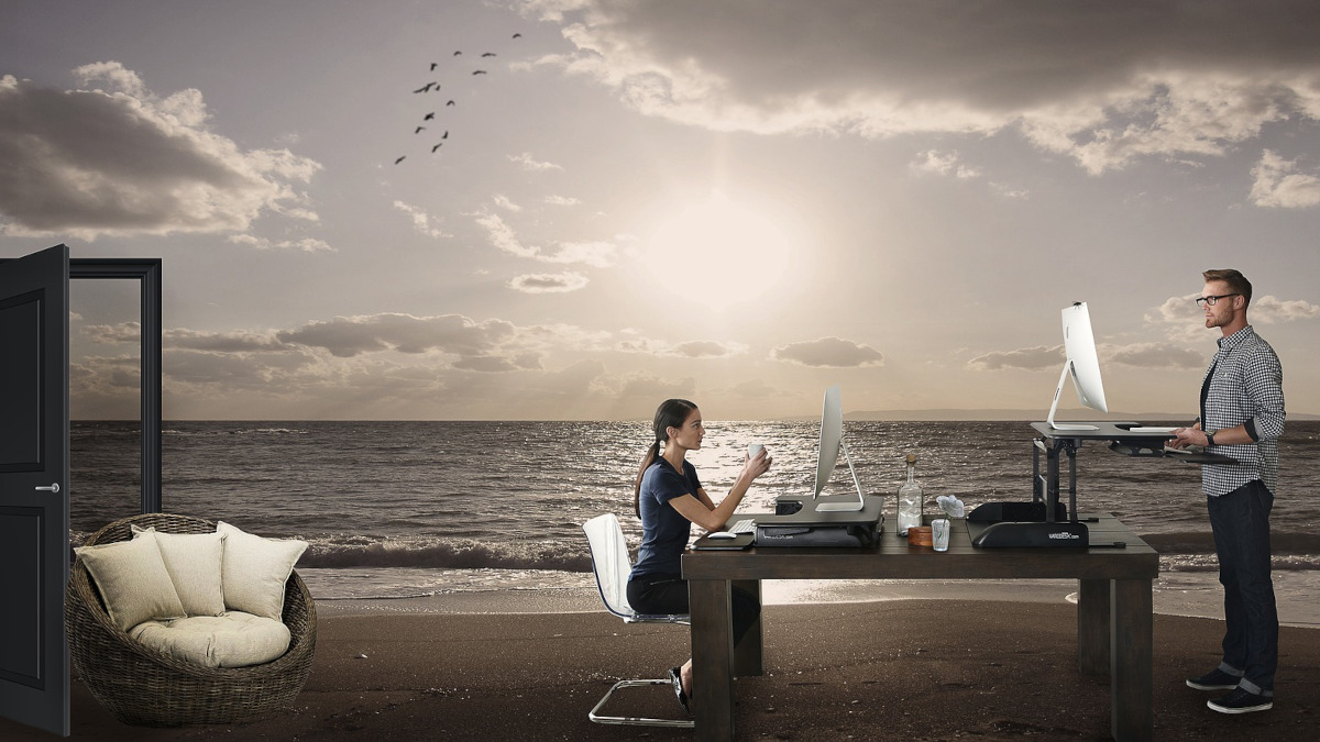 How To Design A Hybrid Workplace - The Geeky Leader